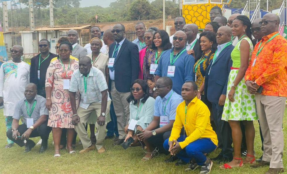 ONG ACONDA VS CI - Dans la prise en charge du VIH-SIDA.